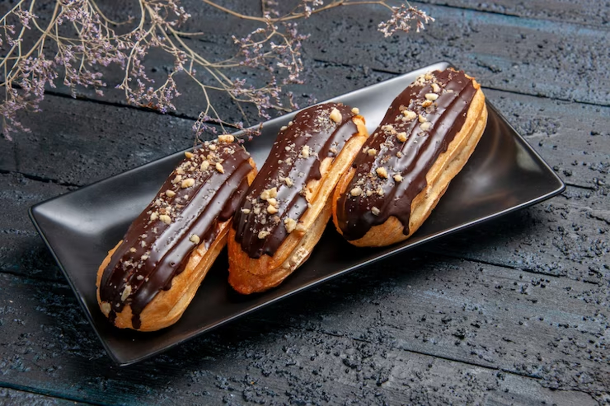 Est-ce qu'on dit un éclair ou une éclair